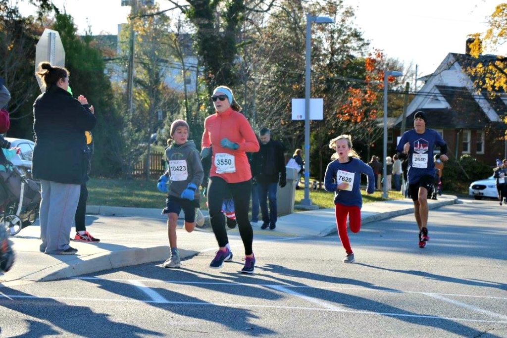 5 Lessons from Running a 5k & Turkey Trot Race Recap • Mile By Mile